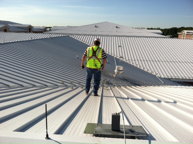 Linia vietii orizontala KeeLine pentru acoperisuri din tabla cutata ...